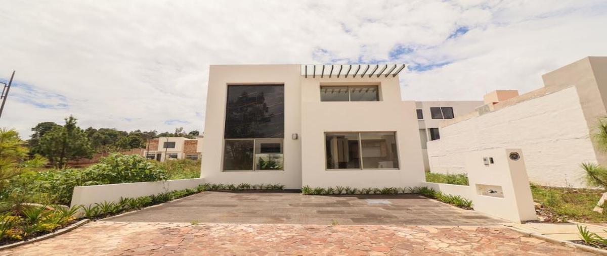 Casa en Bosque Monarca 1, Bosque Monarca, Michoac... - Propiedades.com
