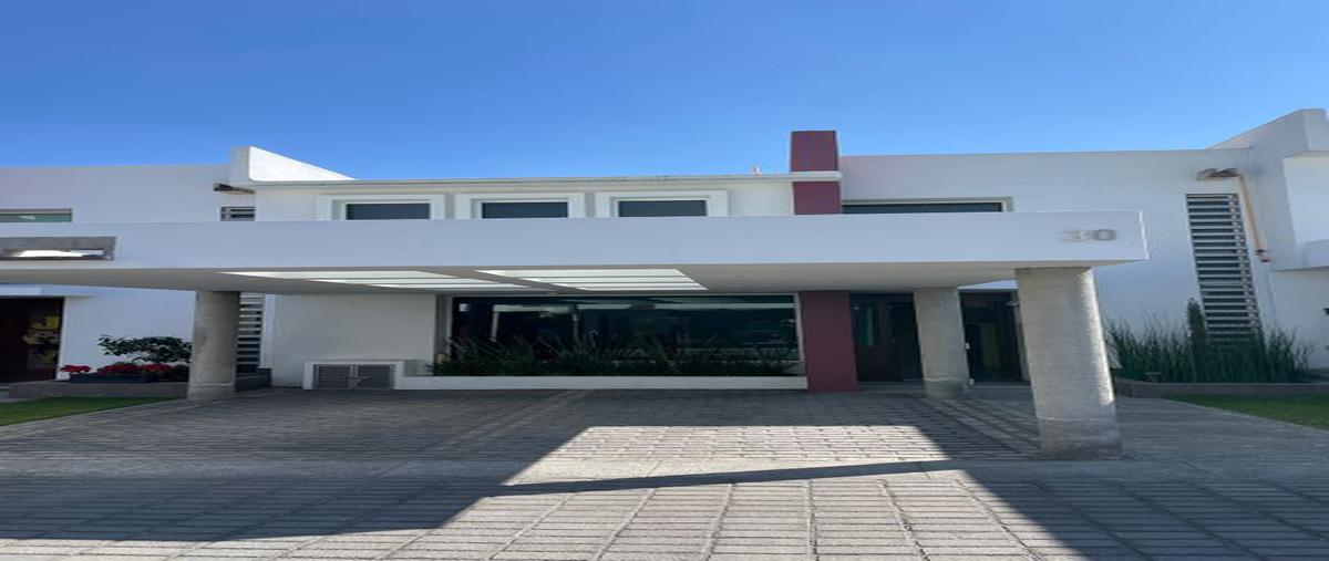 Casa en carretera metepec-zacango, Santa María Ma... - Propiedades.com