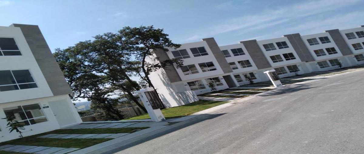 Casa en LATERAL ORIENTE DE PERIFERICO 6702, Bosqu... - Propiedades.com