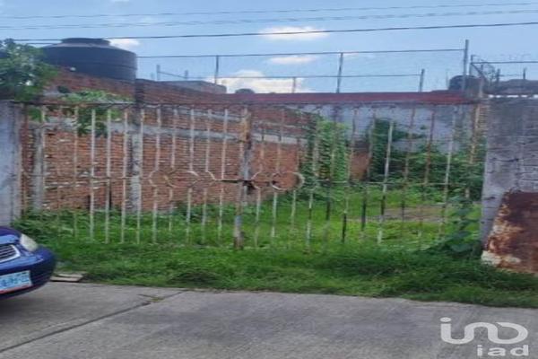 Se vende terreno en 15 DE MAYO #87, Colonia Guadalupe, C.P. 58140
