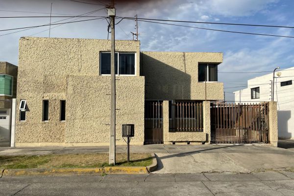 Casa en venta disponible en JOSE IVES LIMANTOUR, Colonia Ciudad ...