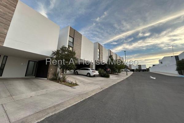 Se vende casa paseo de zibata #s/n, Colonia Zibatá, C.P. 76269