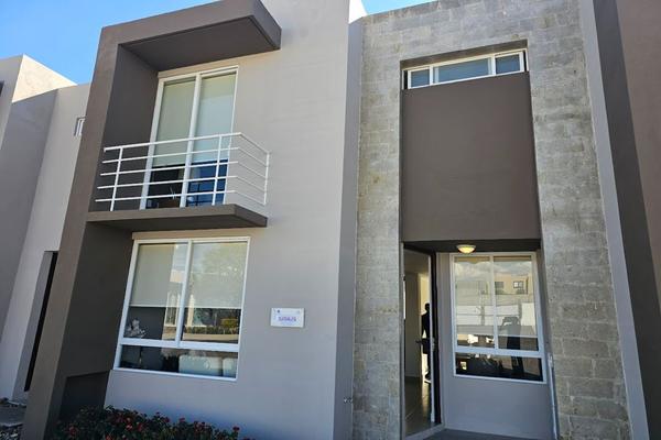 Se vende casa Altaira, Colonia Zakia, C.P. 76269