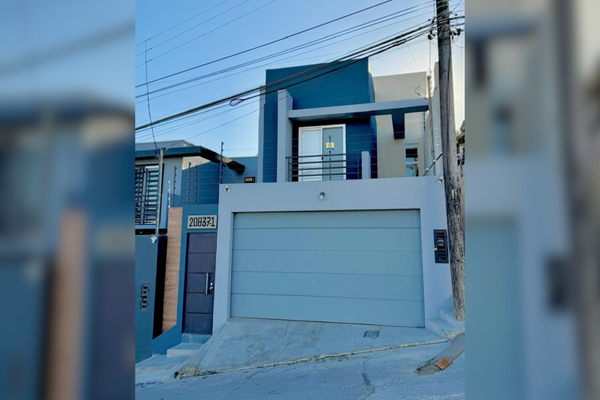 Venta de casa en _ , Colonia Ampliación Guaycura, C.P. 22214