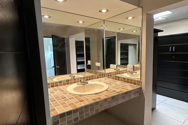 Casa en renta, Aranjuez, Colonia Cumbres Santa Clara, C.P. 64349