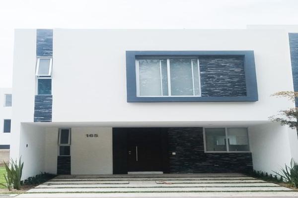 Casa en av. atardecer 1527, El Centinela, Jalisco... - Propiedades.com Casa en av. atardecer 1527, El Centinela, Jalisco... - Propiedades.com