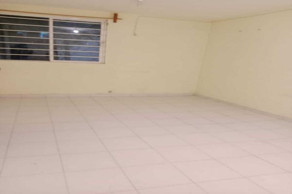 Se renta departamento Av. Chopos, Colonia Arcos del Alba, C.P. 54750