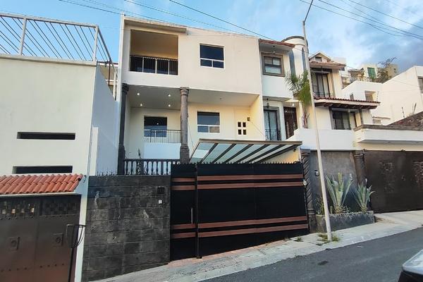 Venta de casa Balcones del Rey, Colonia Balcones Coloniales, C.P. 76140
