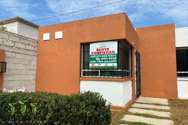 Venta de casa en Calle 5, Colonia Villas de San Marcos, C.P. 43845