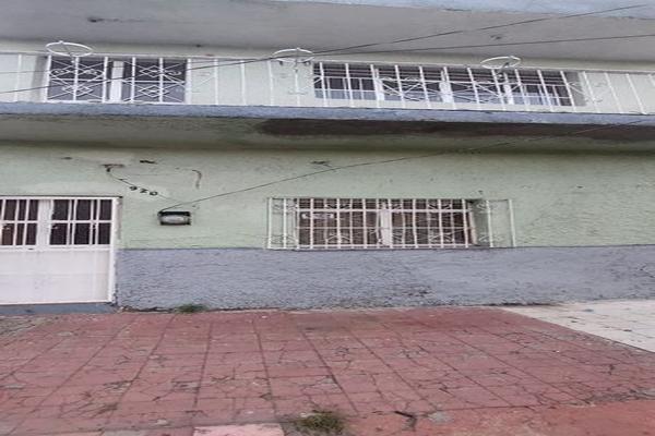 Casa en venta, Calle Aldama #920, Colonia Revolución, C.P. 44400
