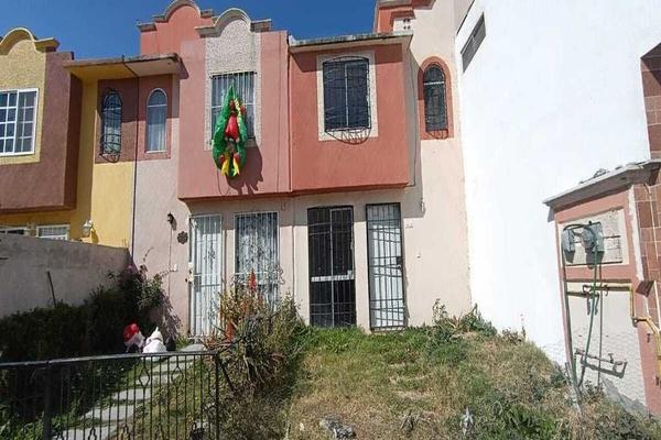 Venta de casa CAYENA, Colonia Las Américas, C.P. 55076