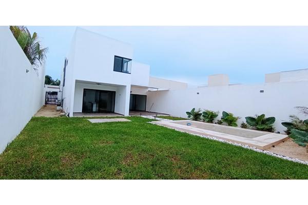 Casa disponible en renta en , Colonia Cocoyoles, C.P. 97305