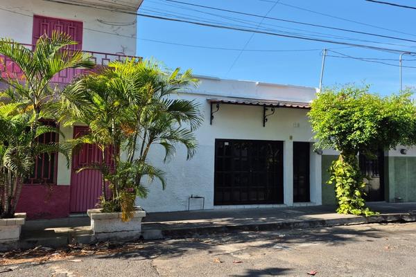Casa disponible en renta en , Colonia Colima Centro, C.P. 28000
