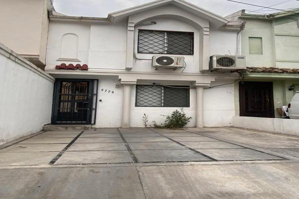 Renta de casa en , Colonia Colonial Cumbres, C.P. 64349