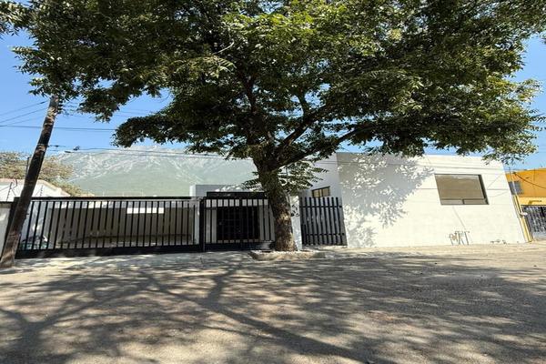 Se vende casa en CORTIJO DEL RIO, Colonia Cortijo del Río, C.P. 64890