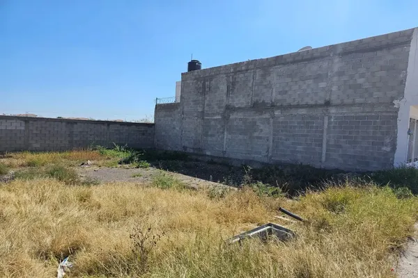 Se vende terreno crisantemo #71, Colonia Los Portones, C.P. 27058