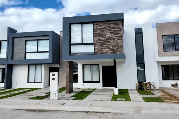 Casa en venta, Del Roble - Sabinos, #20, Colonia Punta Telma, C.P. 76800