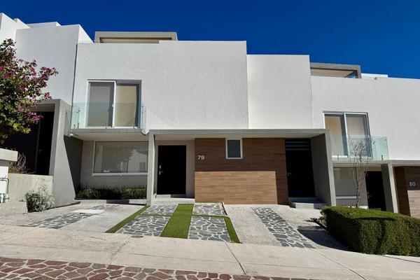 Se vende casa en , Colonia Desarrollo Habitacional Zibata, C.P. 76269