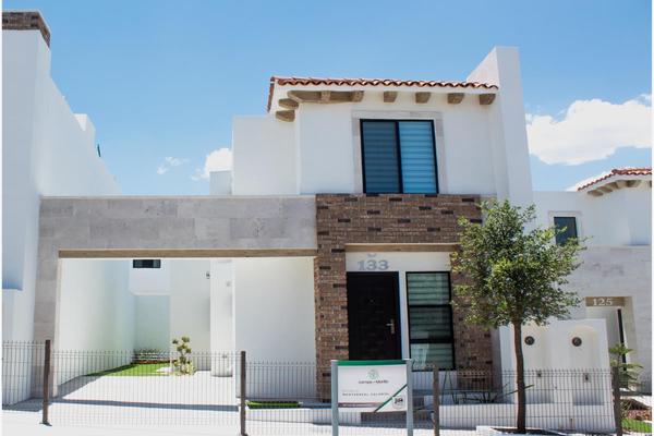 Se vende casa en , Colonia El Morillo, C.P. 25197