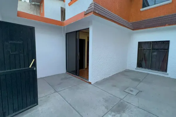 Se renta casa en francisco javier ovando #115, Colonia Amalia Solórzano ...