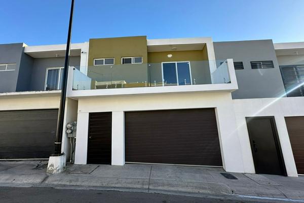 Renta casa en , Colonia Guaycura, C.P. 22216