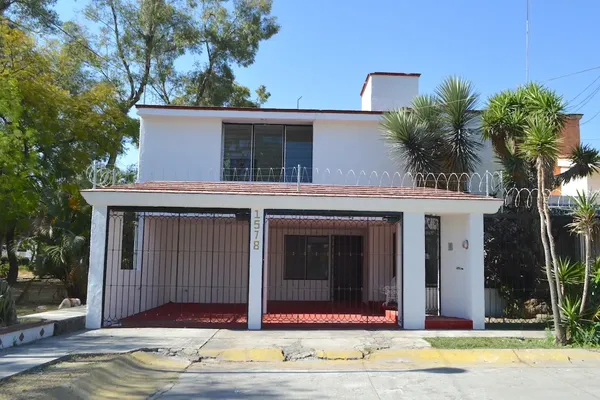 Se renta casa en Guillermo Sepulveda #1578, Colonia Paseos del Sol, C.P ...