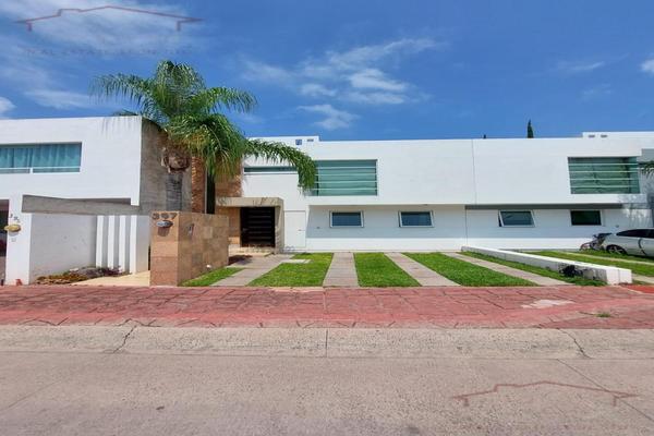 Renta de casa , Colonia Hacienda Santa Fe, C.P. 37299