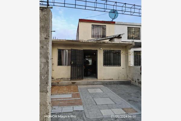 Se vende casa en Indio Americano #777, Colonia Paseos de Guaycura