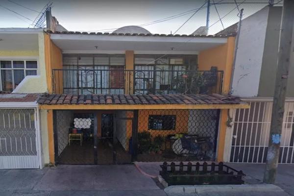 Venta de casa Joaquín Aarón, Colonia Joaquín Aarón, C.P. 44768