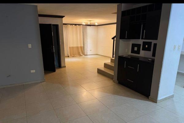 Casa en renta disponible en Las Lomas, Colonia Las Lomas Sector Bosques ...