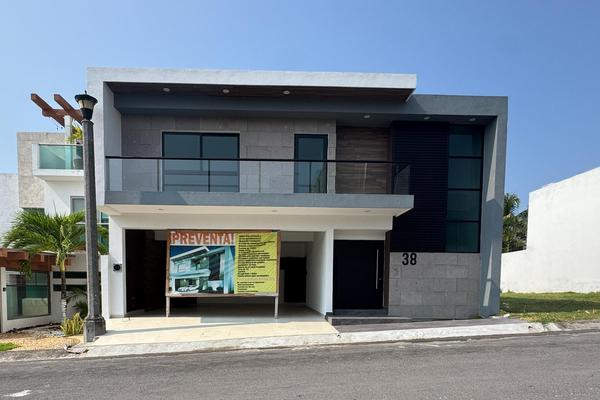 Se vende casa , Colonia Las Lomas Residencial, C.P. 95264