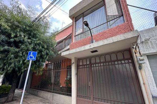 Se renta casa , Colonia Letrán Valle, C.P. 03650