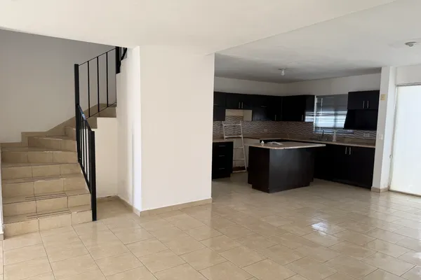 Renta casa en Loma grande #18, Colonia Las Lomas, C.P. 27058