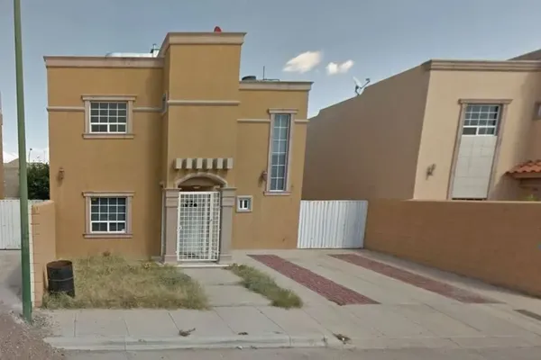 Casa disponible en venta en Orquídeas, Colonia Pedro Meoqui Centro, C.P ...