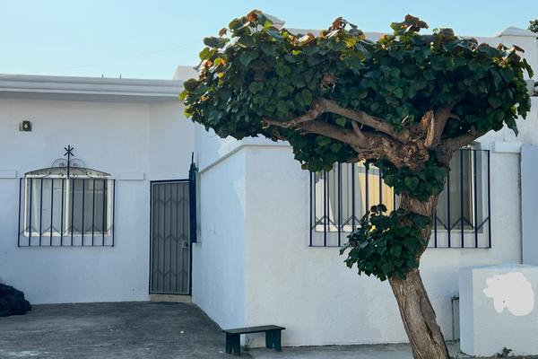 Se vende casa en condominio , Colonia Paraiso Salahua, C.P. 28869