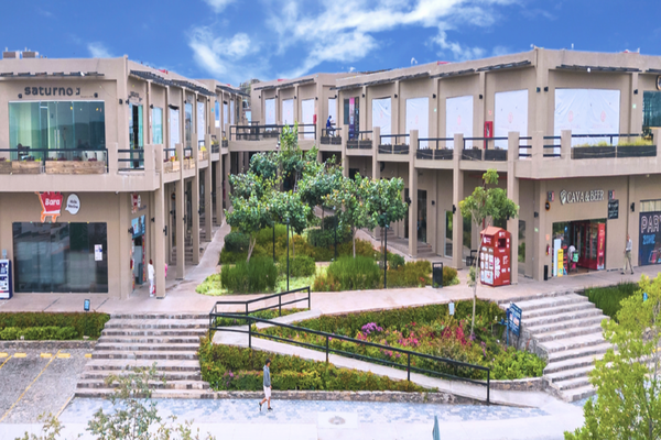 Local en Paseo de Zakia, Zakia, Querétaro en Vent... - Propiedades.com