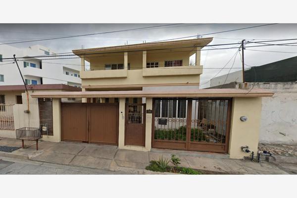 Casa en PEDRO GALINDO 109, Lomas del Roble, Nuevo... - Propiedades.com