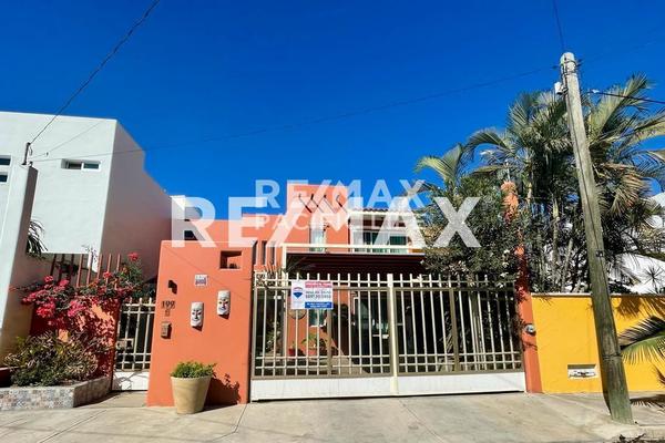 Venta casa en Playa Azul, Colonia Playas del Sur, C.P. 82040