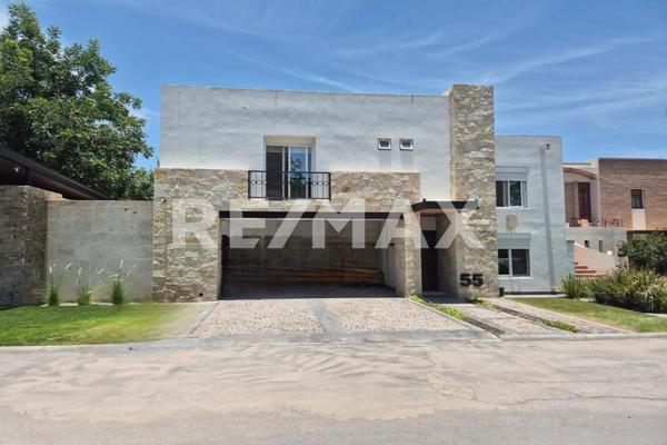 Se vende casa en Portón de San Andrés, Colonia Las Trojes, C.P. 27010