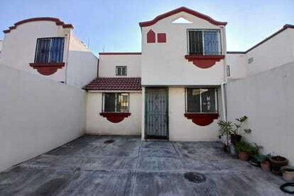 Casa en Privada el Arcoiris, Real Del Valle, Jali... - Propiedades.com