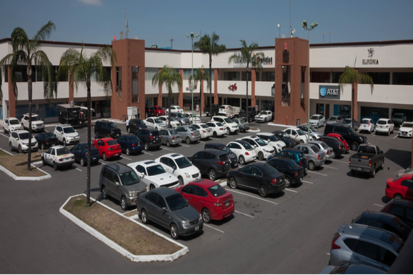 Local en Prol. Madero, Parque Industrial Regiomon... - Propiedades.com
