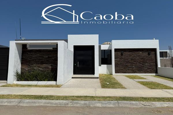 Casa en venta disponible en Real de Comala, Colonia Comala