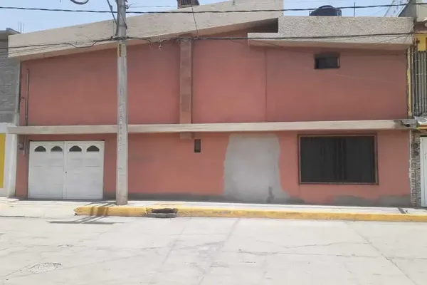 Venta de casa Real del puente, Colonia Alfredo del Mazo, C.P. 56577