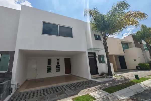 Venta casa en Rinconada Santa Fe #0, Colonia Angelopolis, C.P. 72193