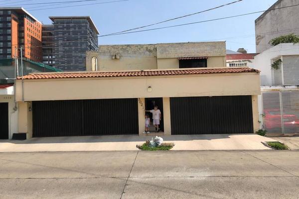 Se vende casa Santa María, Colonia Vallarta Norte, C.P. 44690