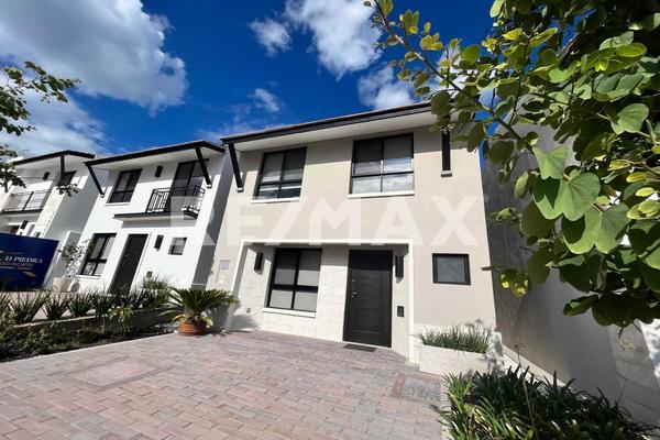 Venta de casa en condominio Torre de Piedra - Samare, Colonia Zibatá, C ...