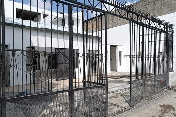 Se renta local Vía Alfredo del Mazo, Colonia Santa Ana Tlapaltitlán, C ...
