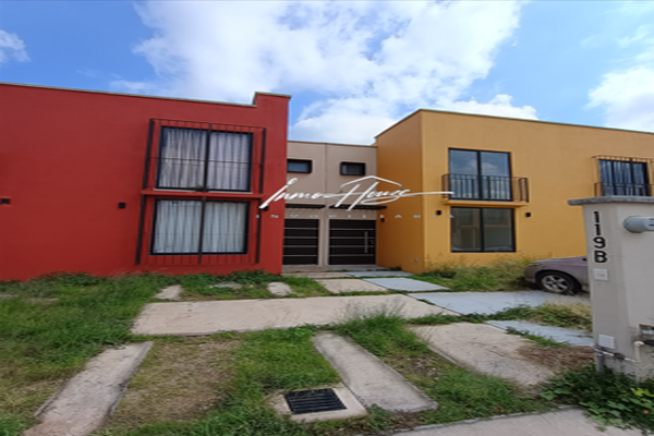 Venta casa en villa de la bahia, Colonia Villa Universidad, C.P. 37544