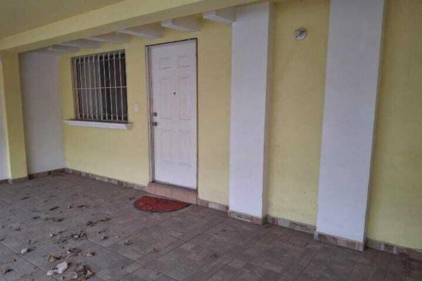 Se renta casa Villas de Huinalá, Colonia Villas de Huinalá I, C.P. 66634